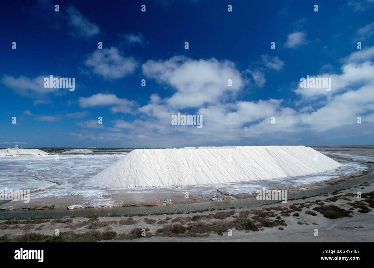 Salt production, Salines de Giraud, Camargue, Southern France, Salt ...