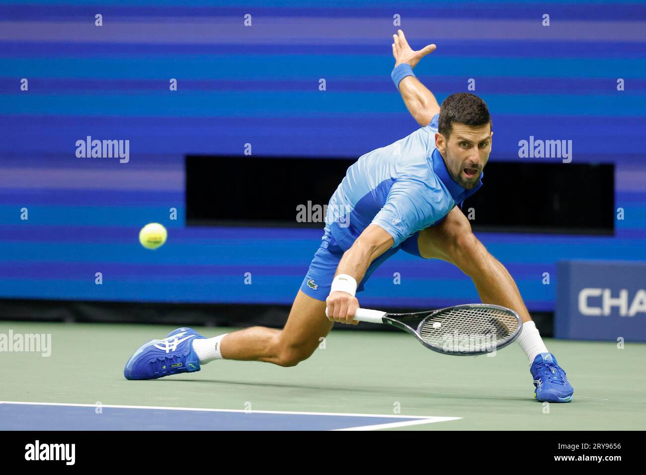 Tennisspieler Novak Djokovic (SRB) in Aktion bei den US Open 2023, USTA ...