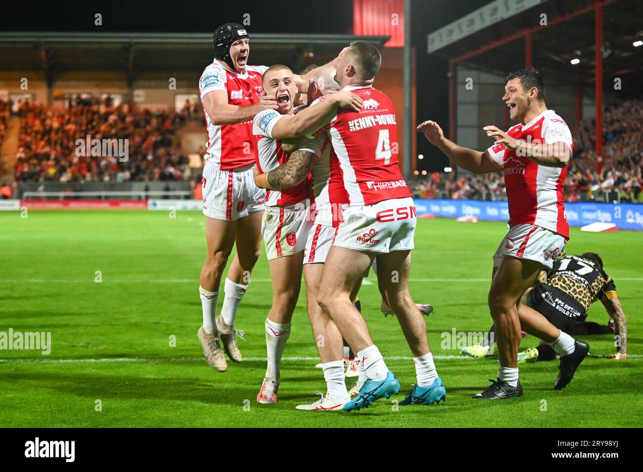 Sam luckley hull kr hi-res stock photography and images - Alamy