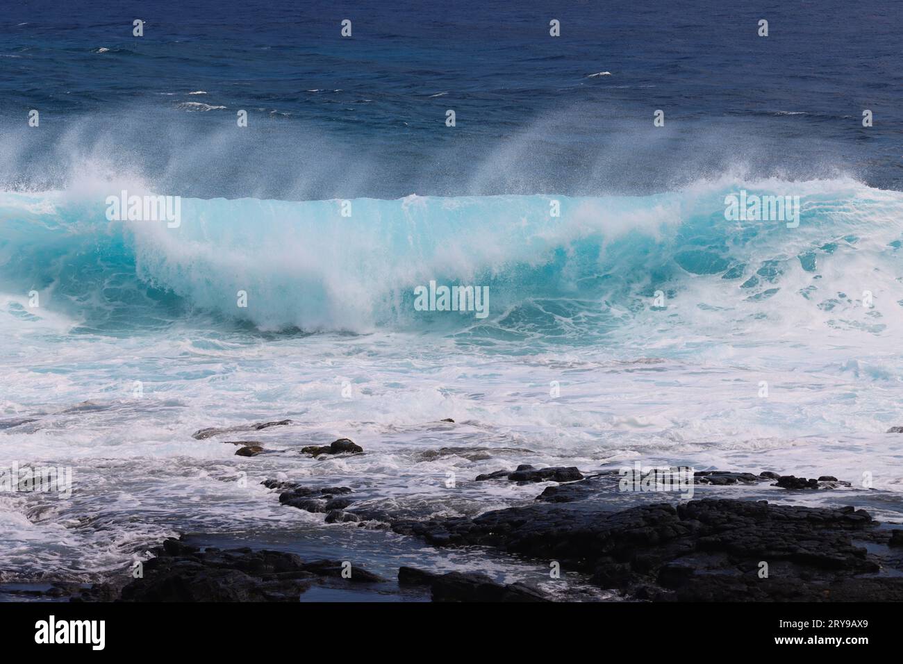 Big crashing wave in ocean hi-res stock photography and images - Alamy