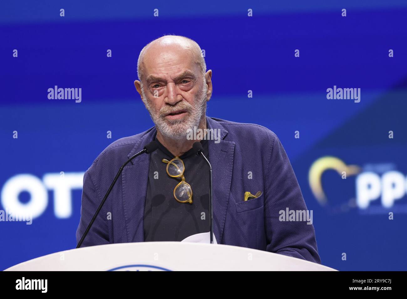 Tony capuozzo hi-res stock photography and images - Alamy