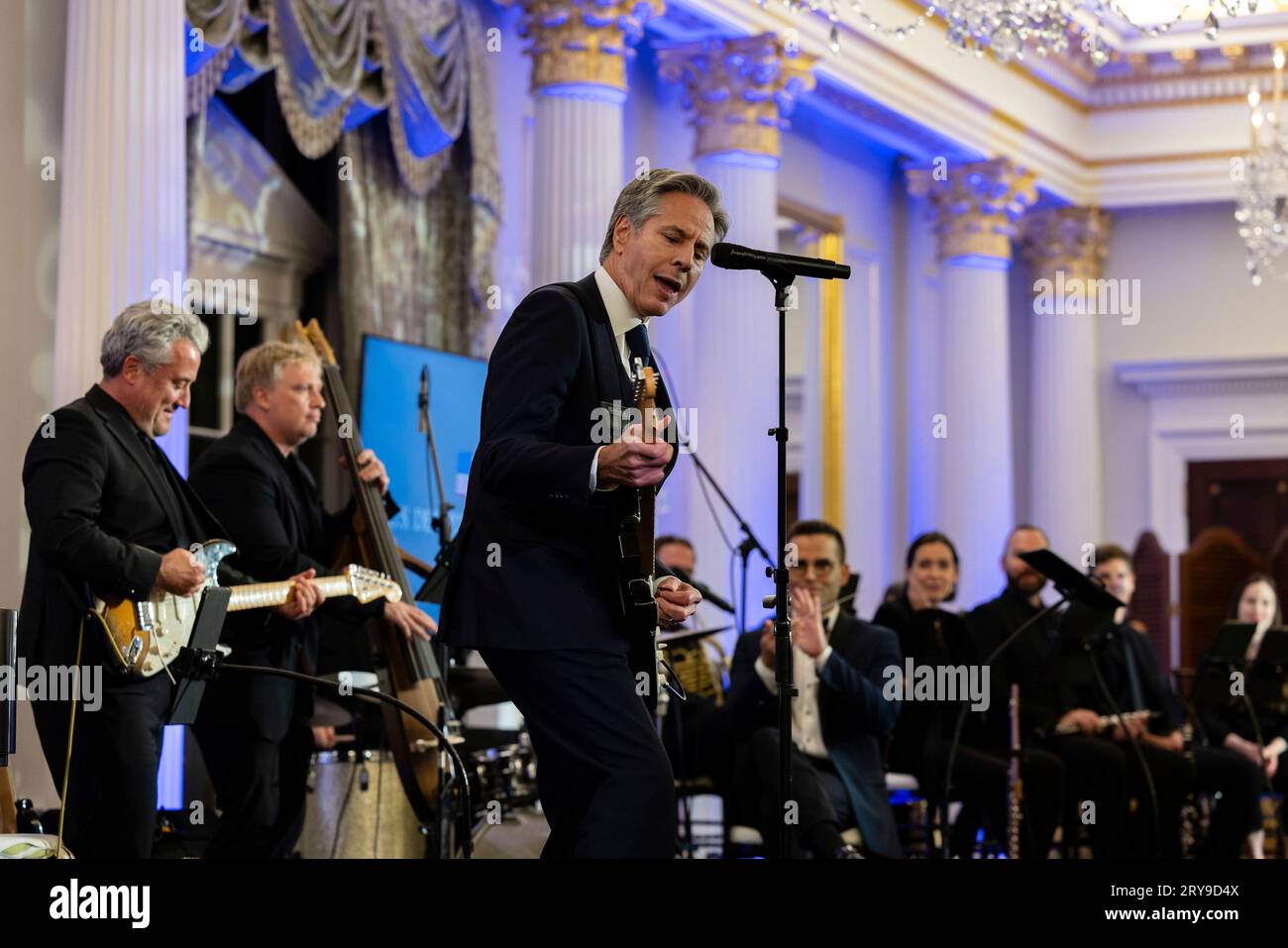 Hoochie coochie man hi-res stock photography and images - Alamy