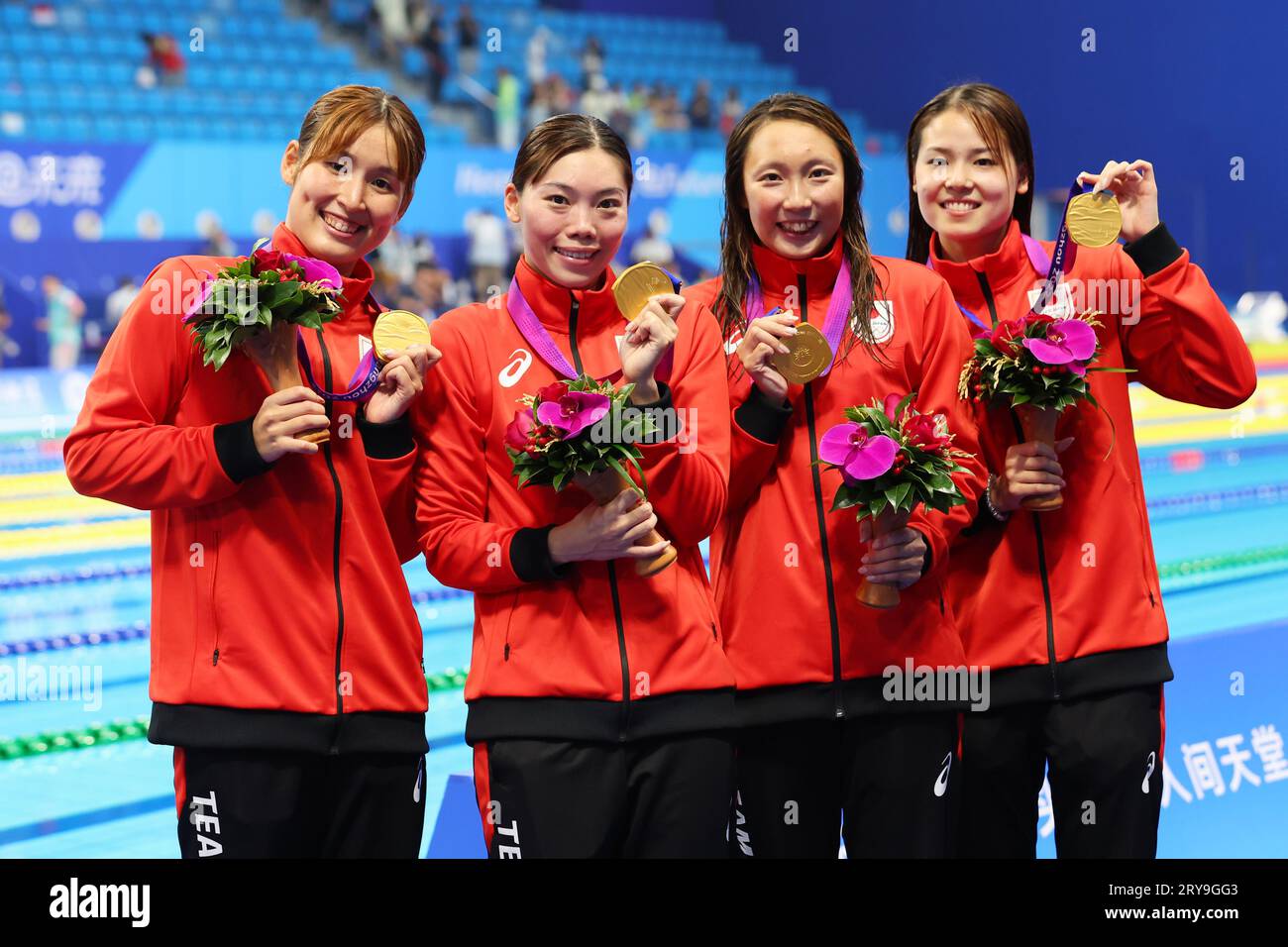 Hangzhou, China. 30th Sep, 2023. (L to R) Miki Takahashi, Reona Aoki ...