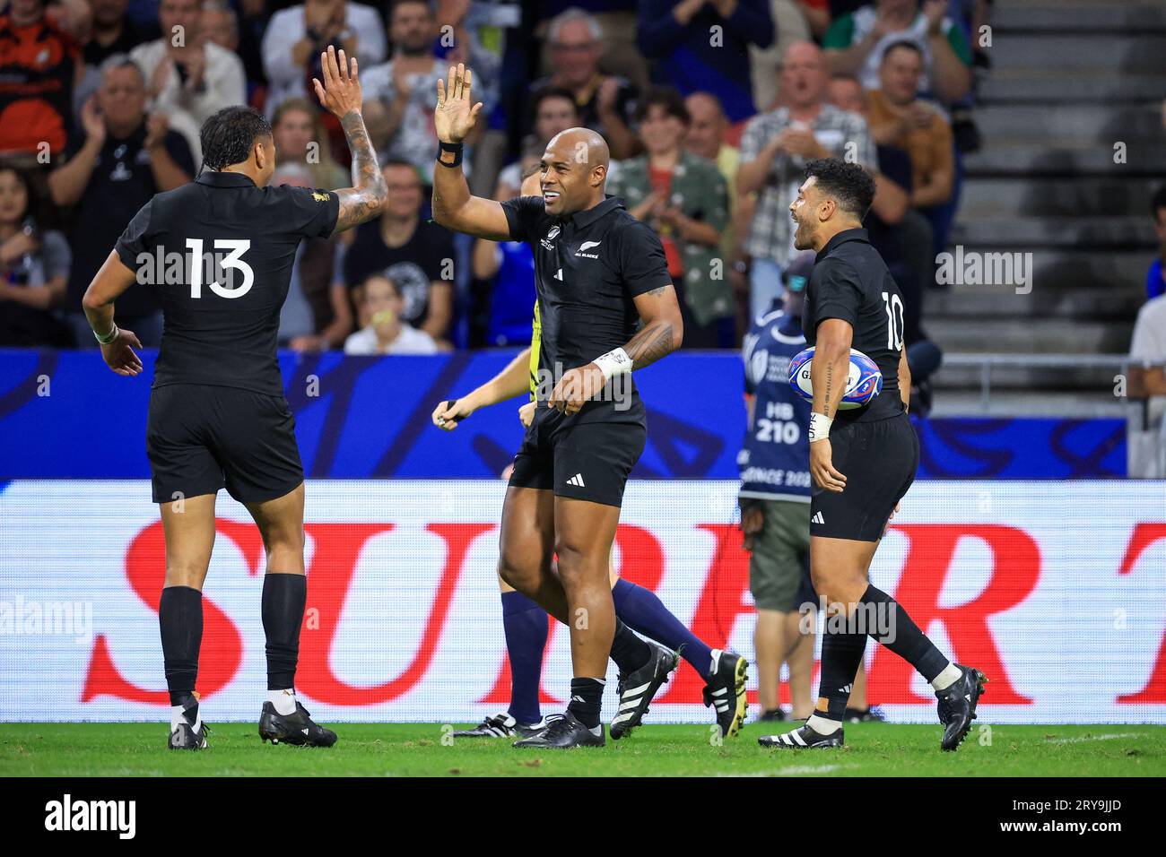 Mark ioane hi-res stock photography and images - Alamy