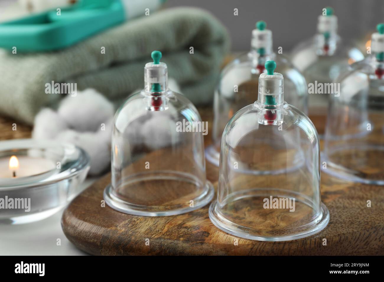 Back pain group therapy hi-res stock photography and images - Alamy