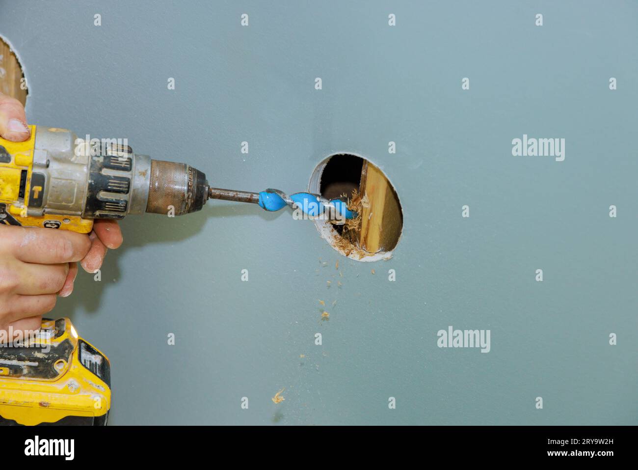 Cable laid hi-res stock photography and images - Alamy