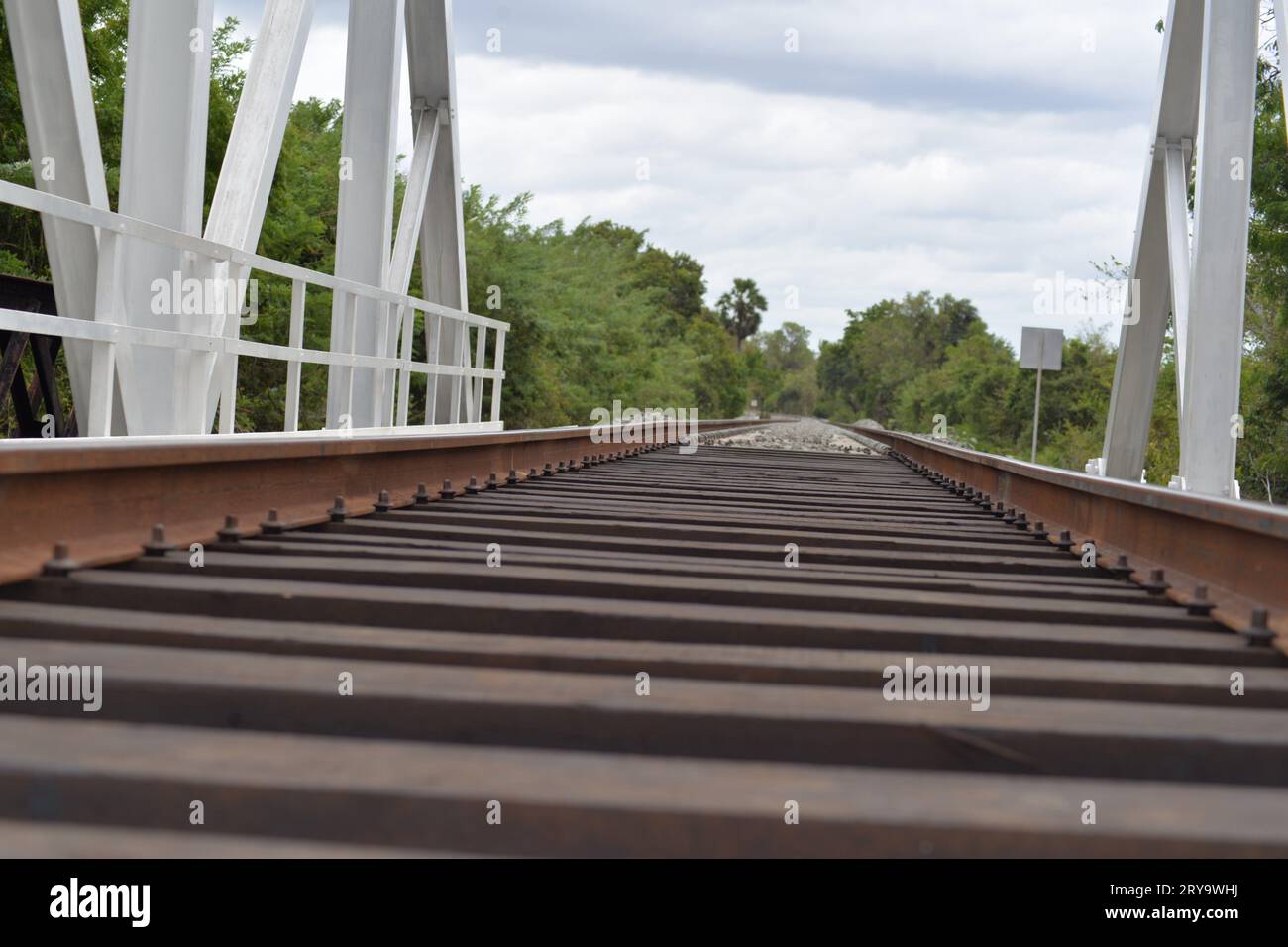 Bridges in srilanka hi-res stock photography and images - Alamy