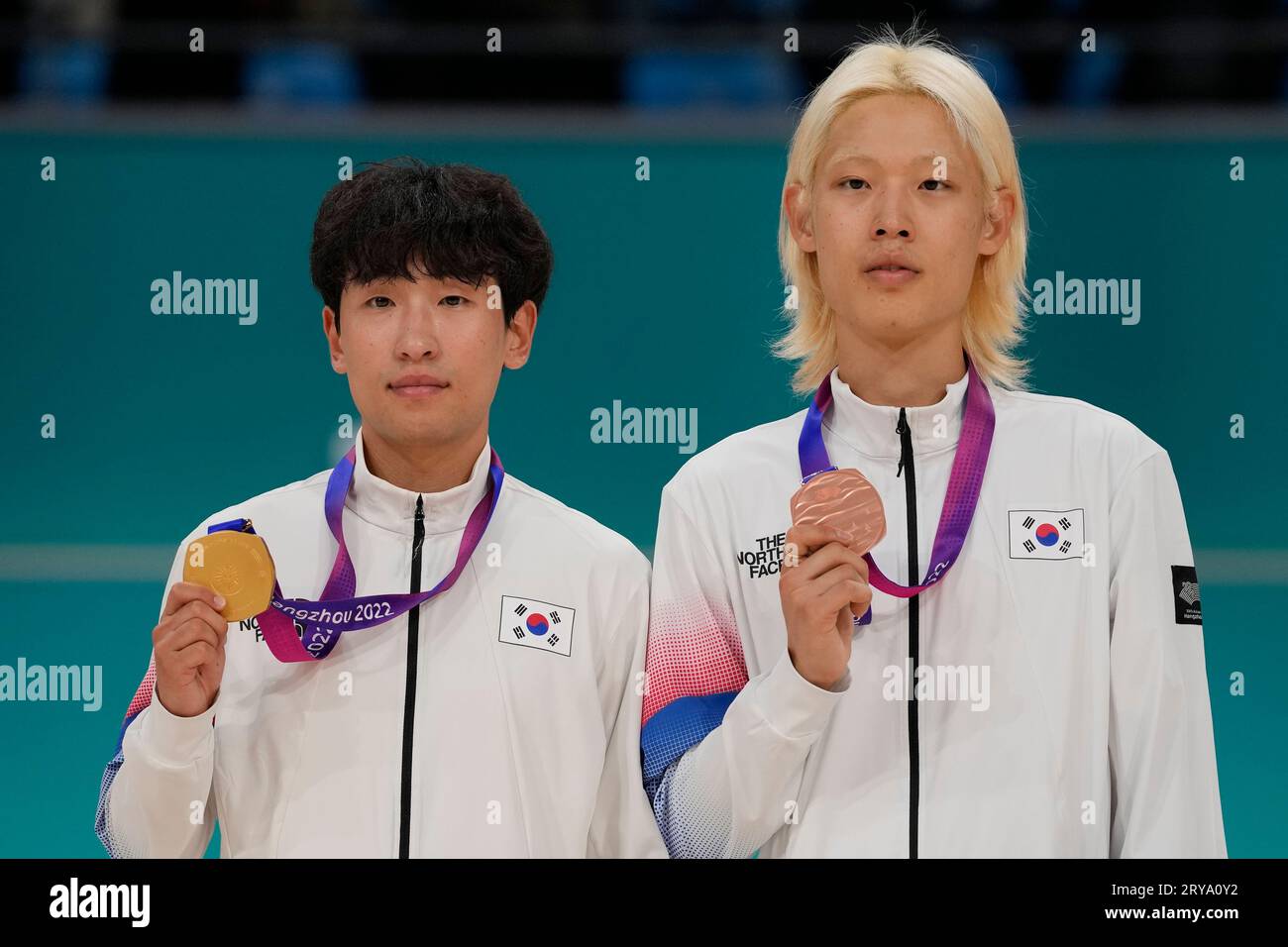 CORRECTS TO MEN'S EVENT - South Korea's gold medalist Byeonghee Jeong ...