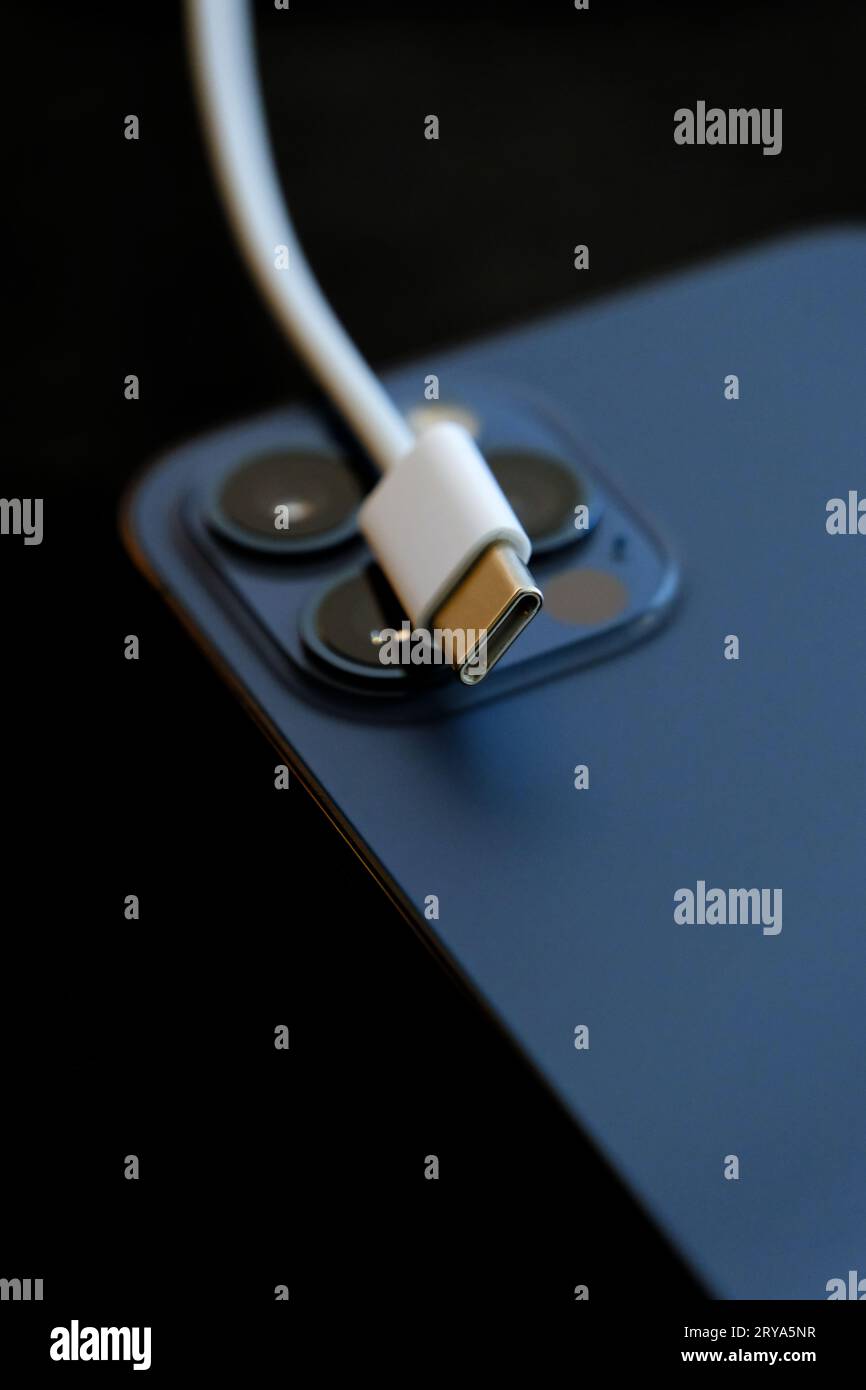 Computer Technology Mobile Phone USB-C Charging Cable Stock Photo - Alamy
