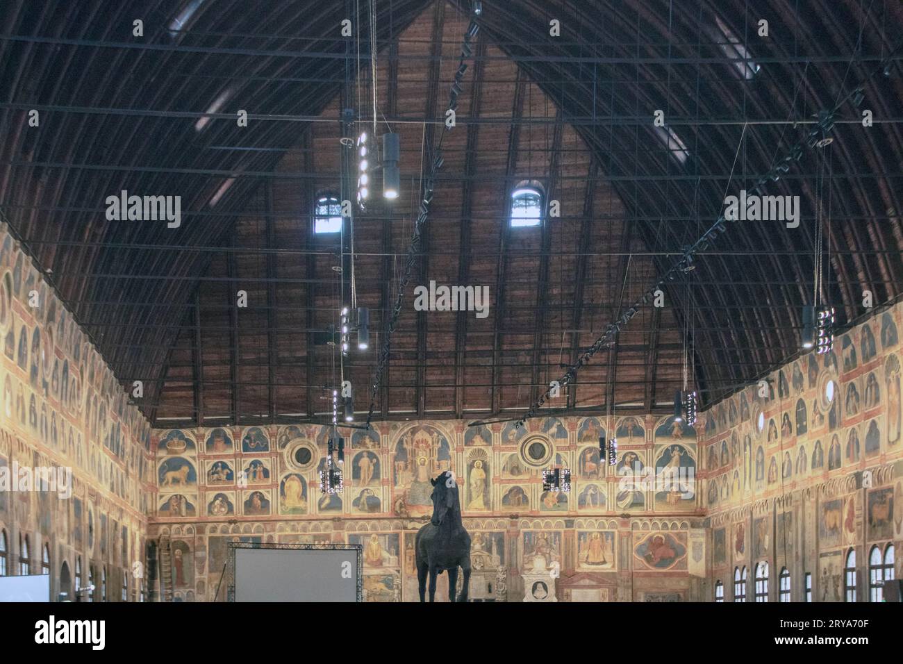 Fresco cycle hi-res stock photography and images - Alamy