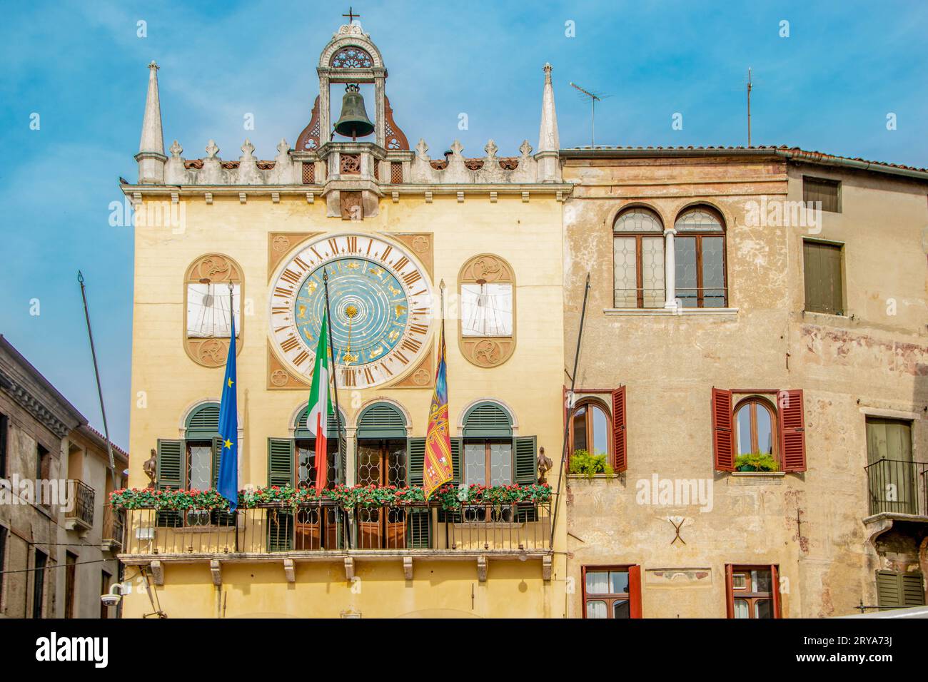 City hall palazzo del municipio hi-res stock photography and images - Alamy