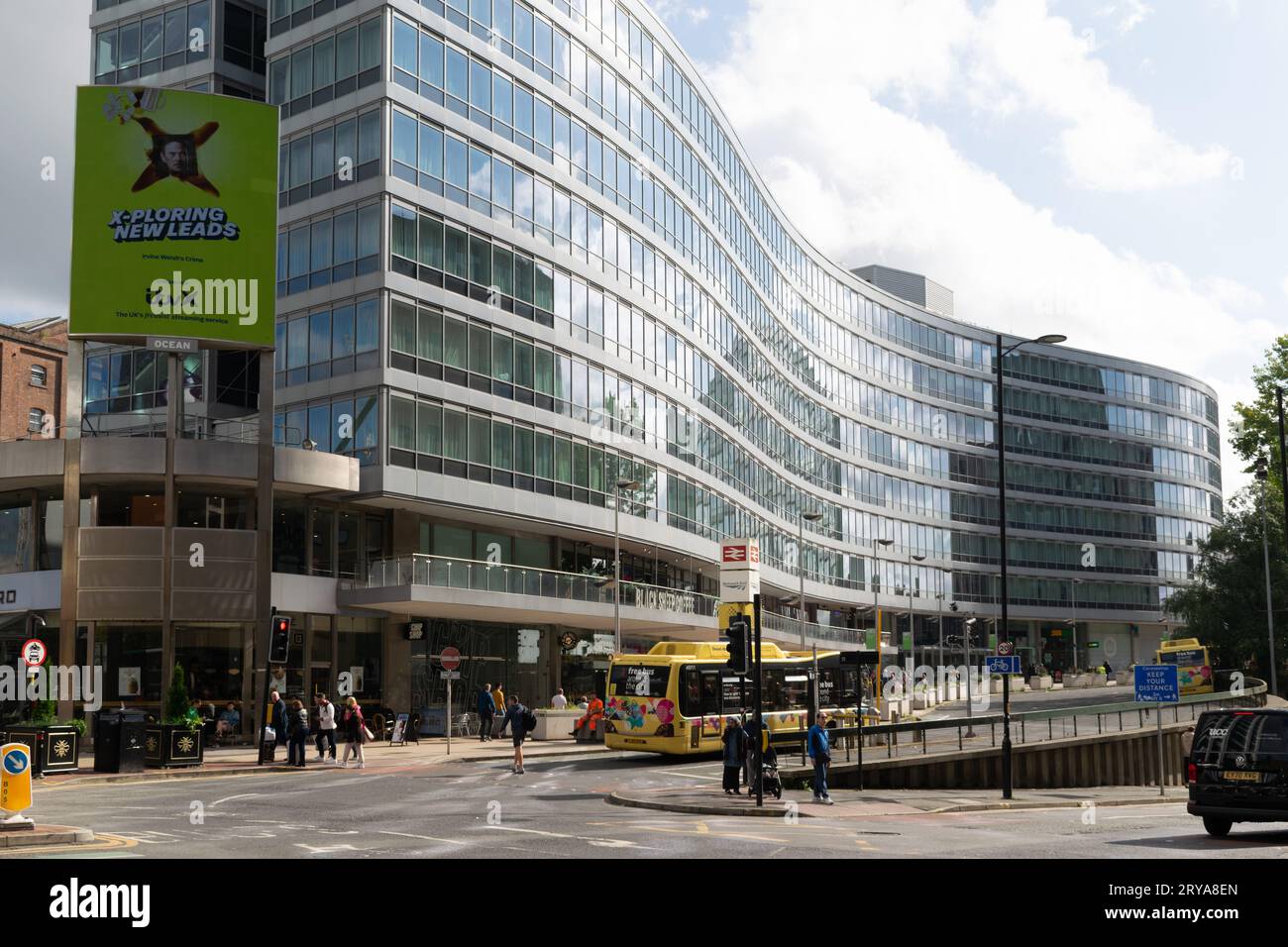 Brutalist architecture glass hi-res stock photography and images - Alamy