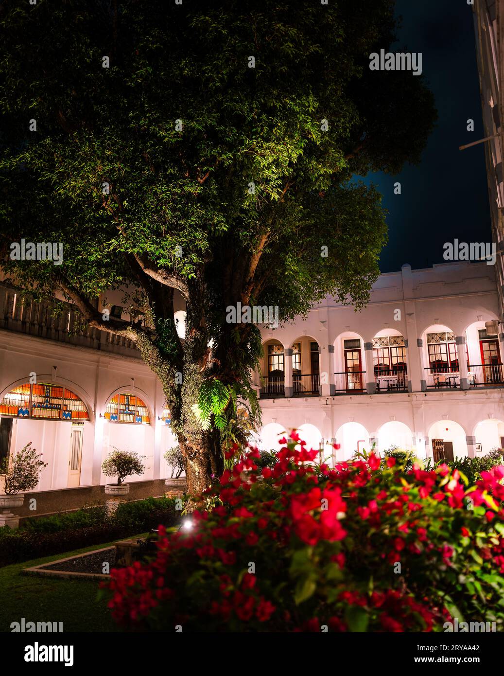 Surabaya indonesia street scene hi-res stock photography and images - Alamy