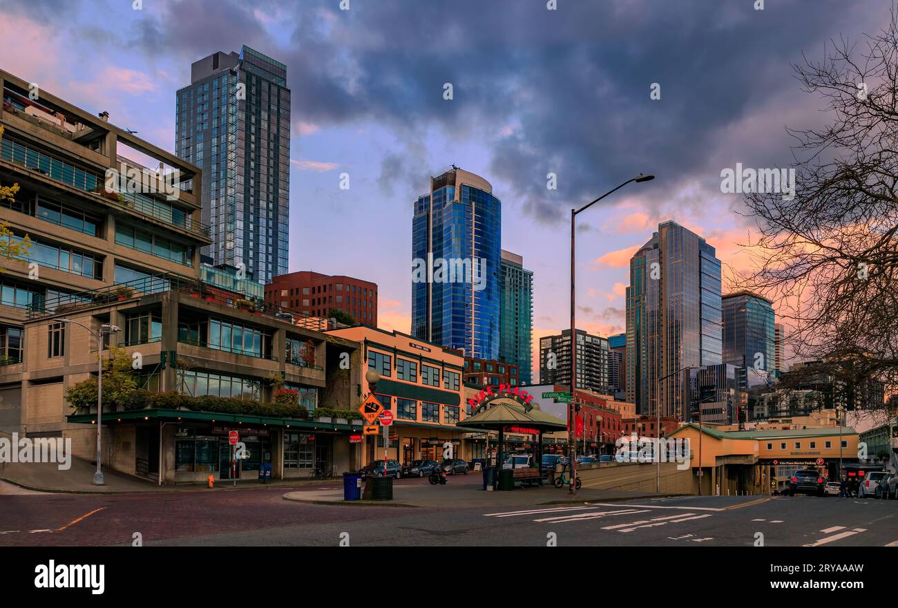 2022 seattle skyline hi-res stock photography and images - Alamy
