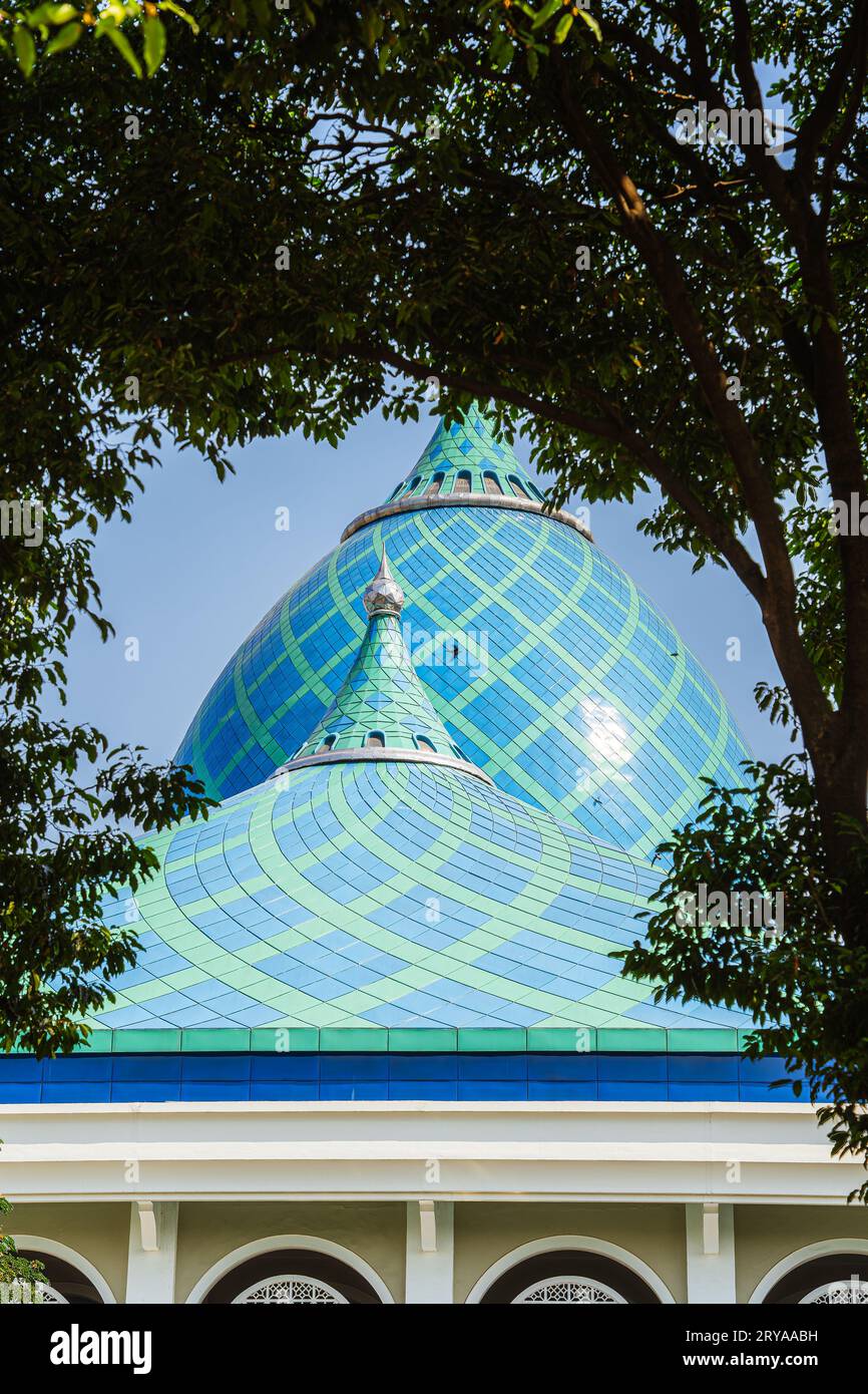 Surabaya Great Mosque, Indonesia Stock Photo - Alamy