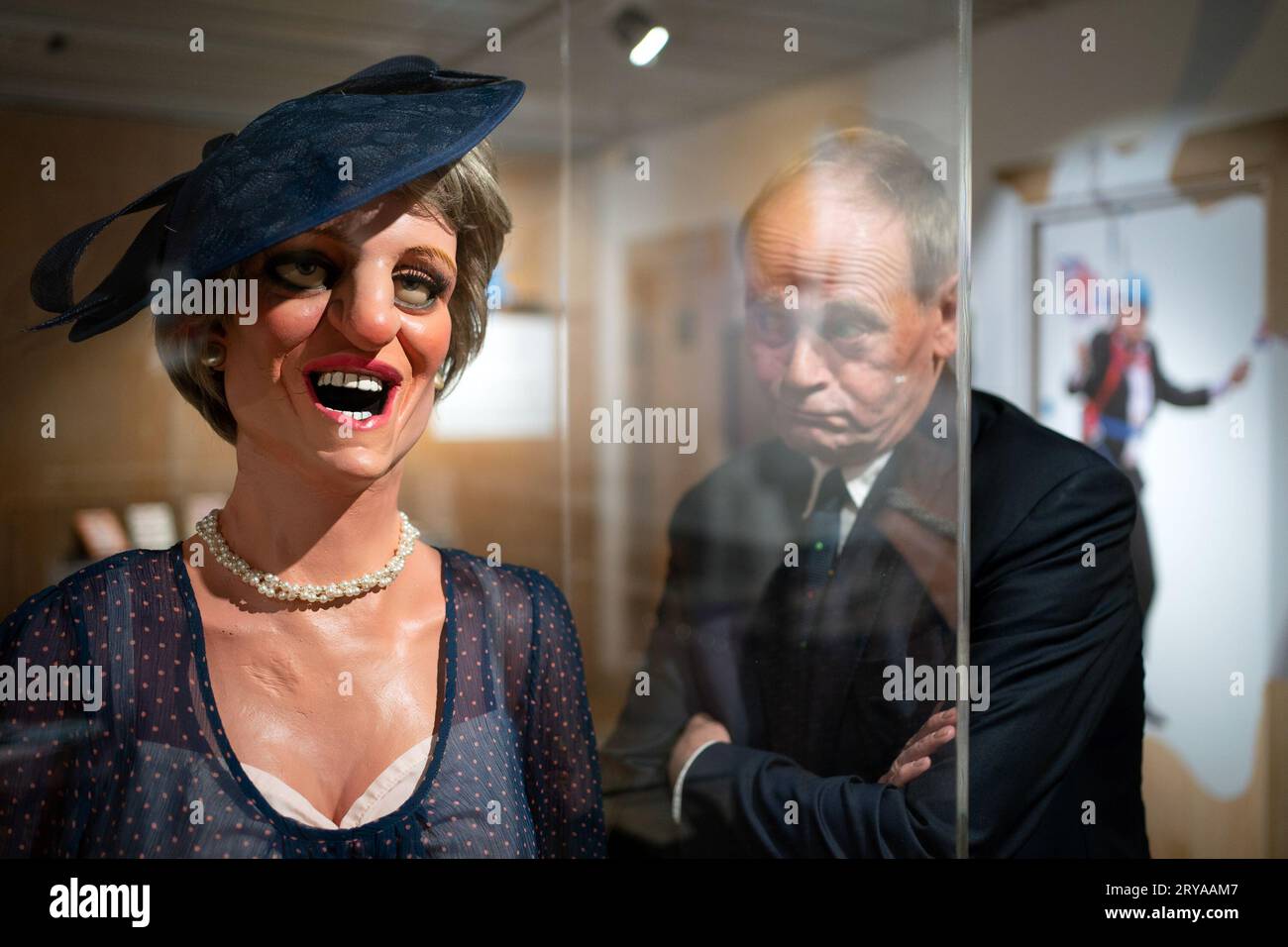 Margaret thatcher spitting image hi-res stock photography and images ...