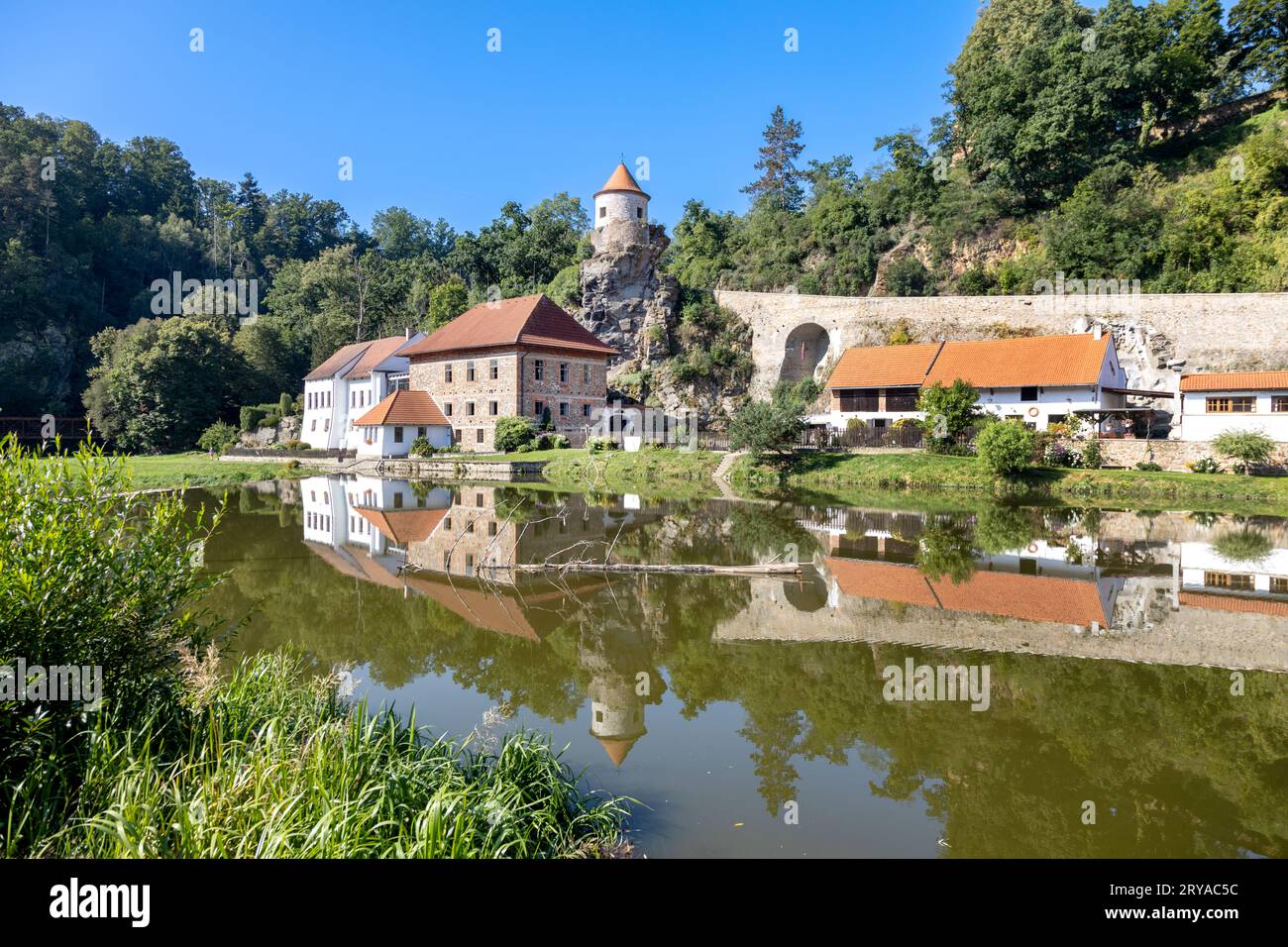 renesancni zamek Bechyne nad Luznici, řeka Lužnice, Jizni Cechy, Ceska ...