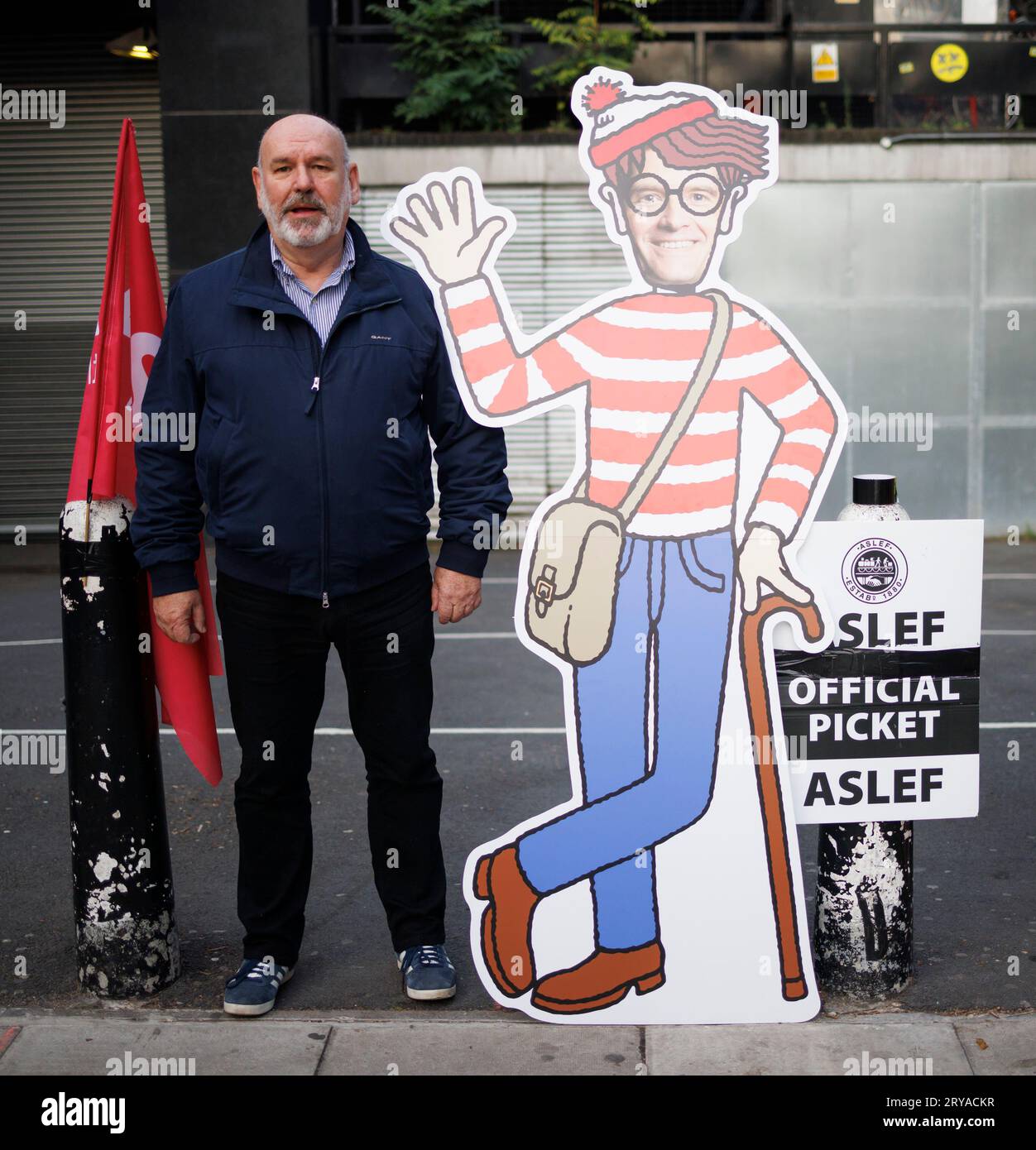 London, UK. 30th Sep, 2023. ASLEF Secretary-General MICK WHELAN stands ...