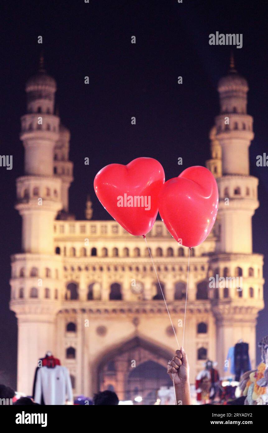 Minar touches the sky hi-res stock photography and images - Alamy