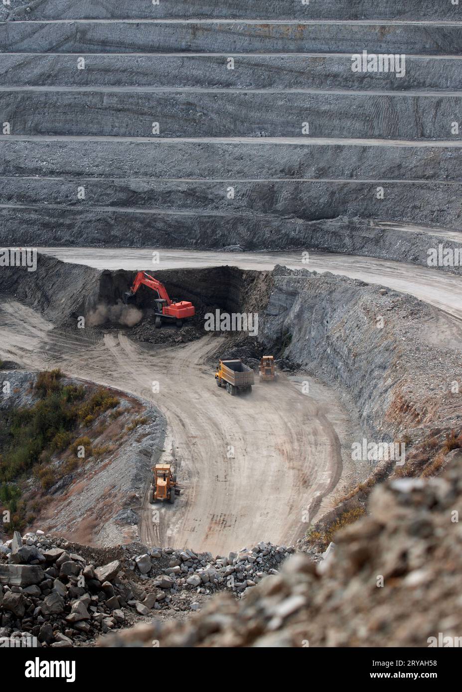 Coal quarry hi-res stock photography and images - Alamy