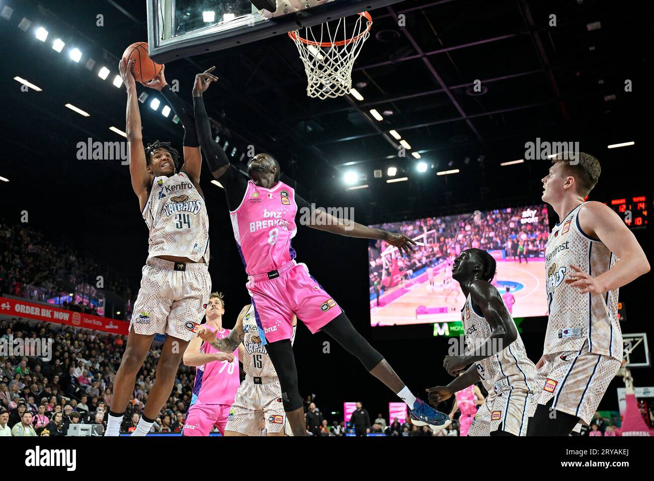 Auckland, New Zealand. 30th Sep, 2023. Bobi Klintman of the Taipans and ...