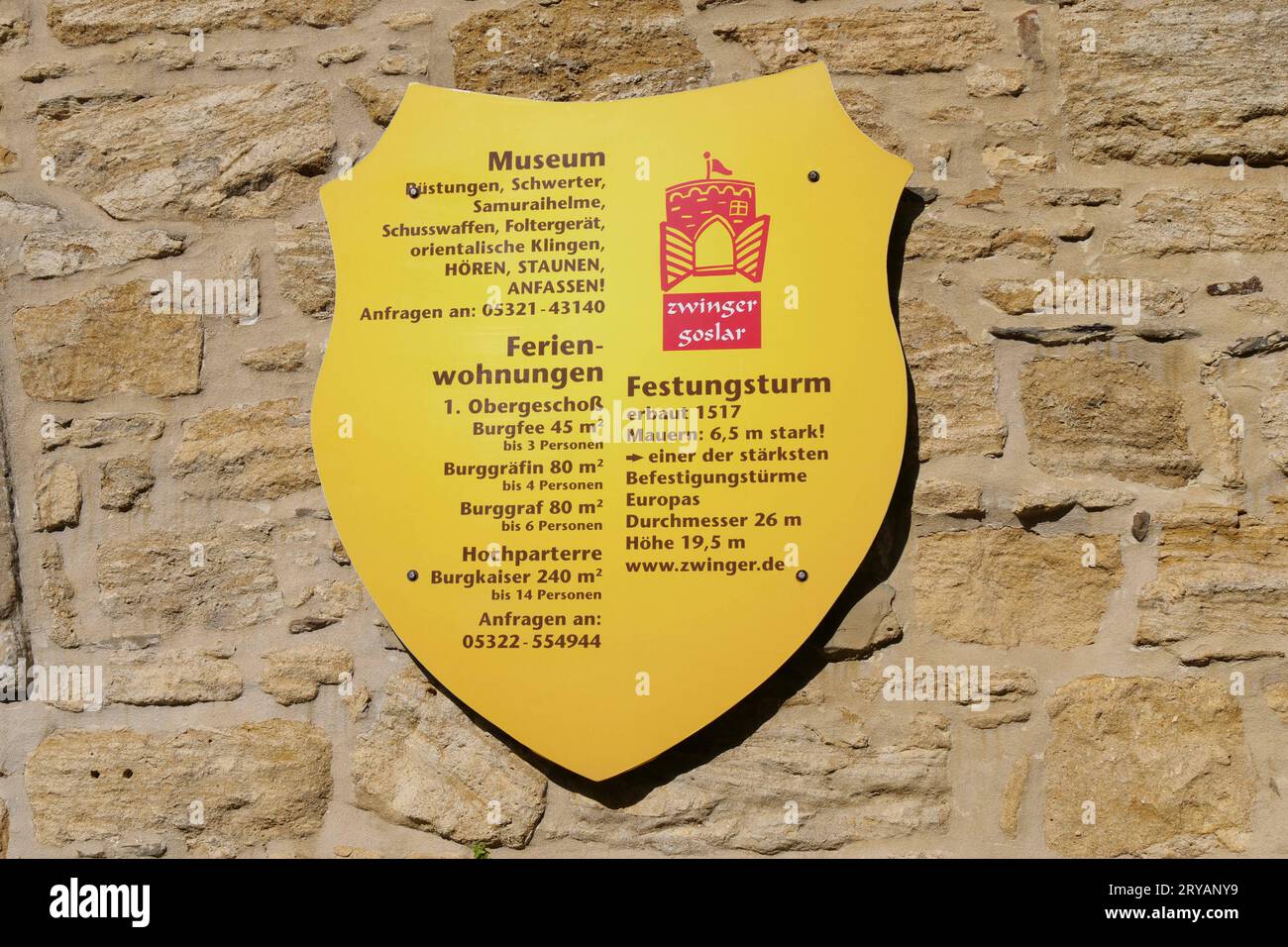 Stadtrundgang durch Goslar am Harz im Bundesland Niedersachsen ...