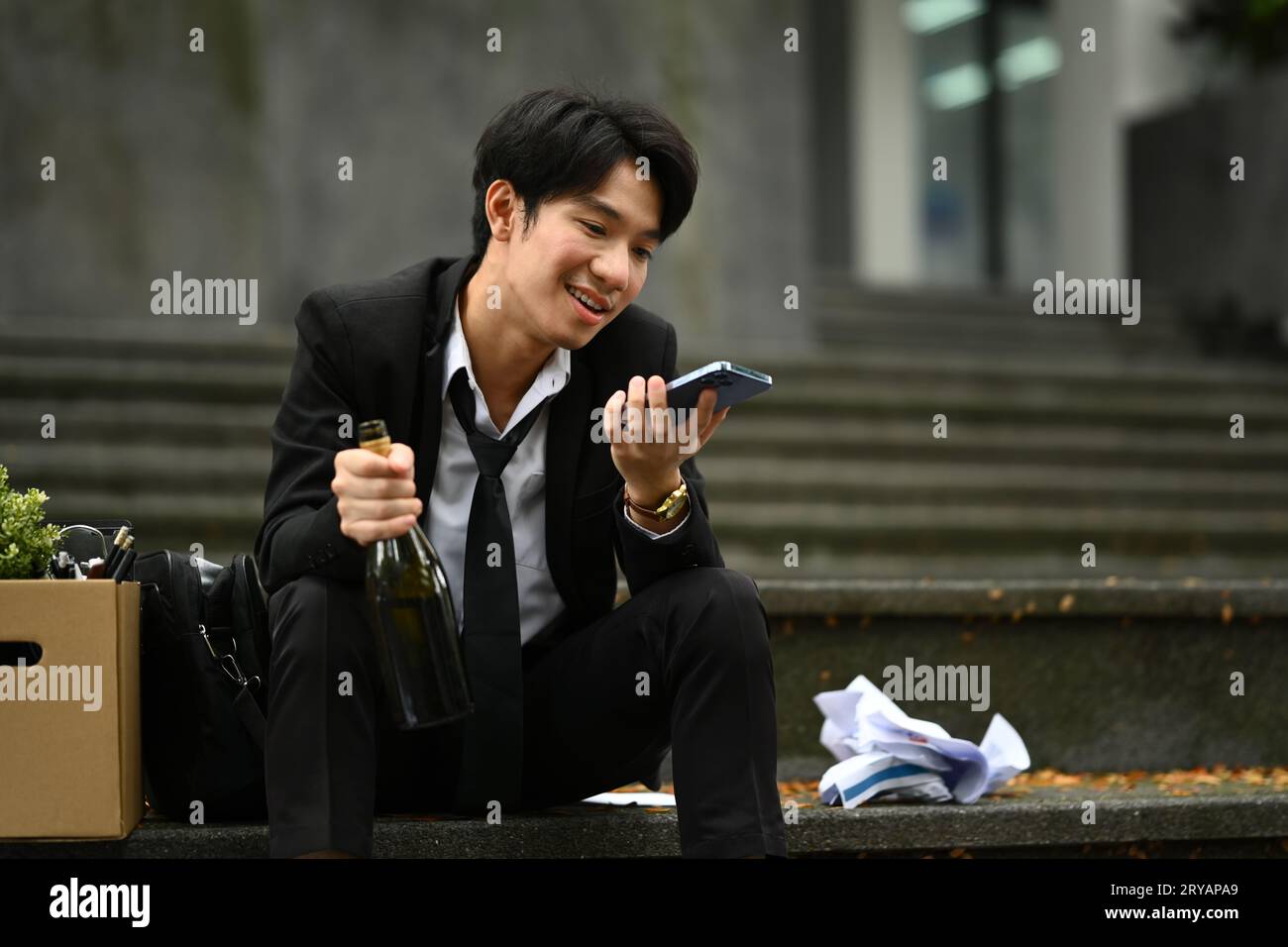 Drunk man leaving hi-res stock photography and images - Alamy