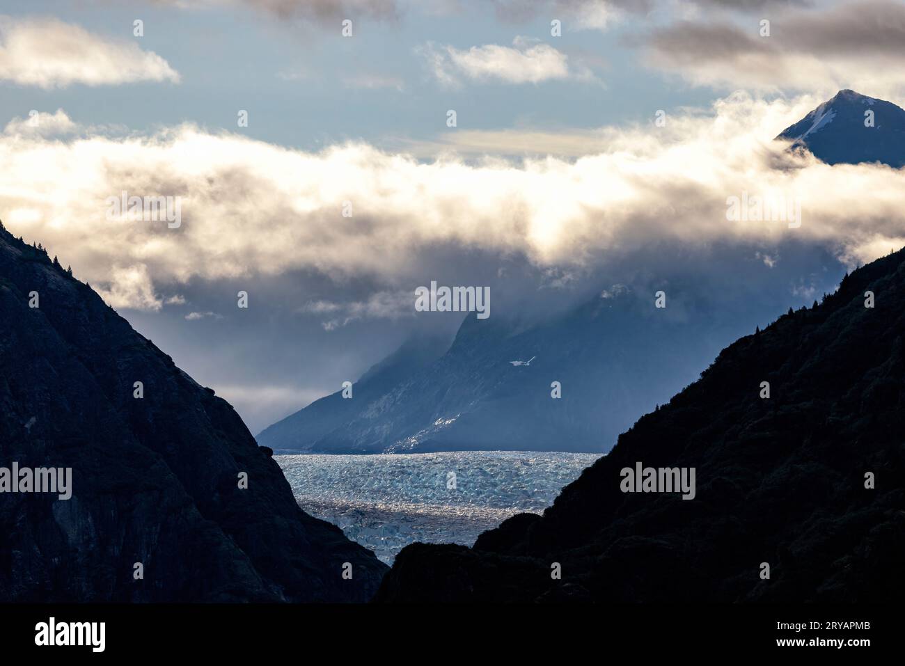 Tracy arm alaska sawyer glacier hi-res stock photography and images - Alamy