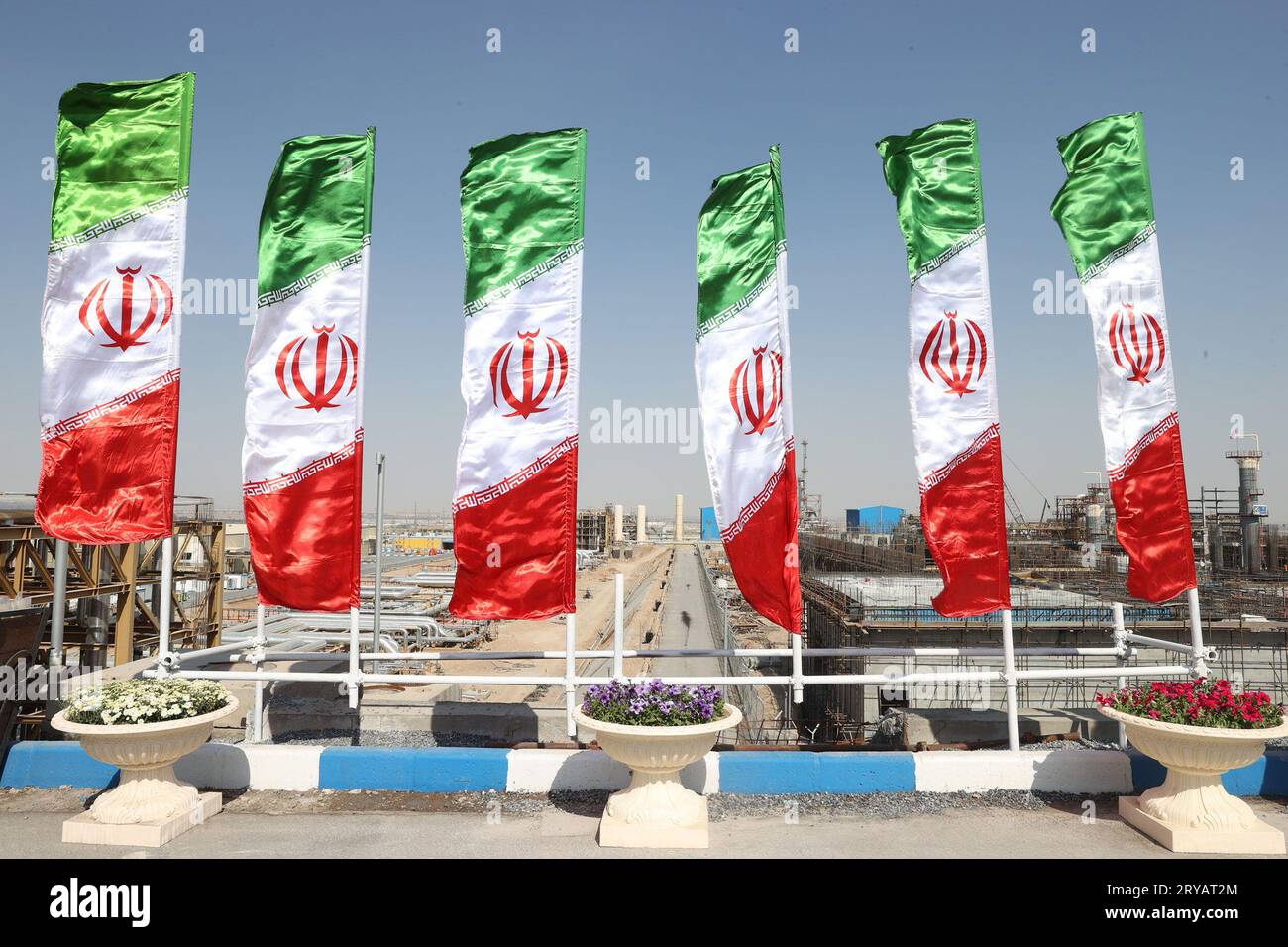 Sulfur unit hi-res stock photography and images - Alamy