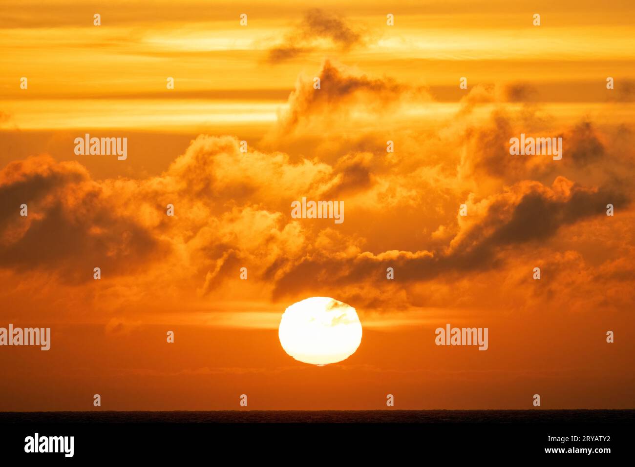 Alaska ocean sunrise hi-res stock photography and images - Alamy
