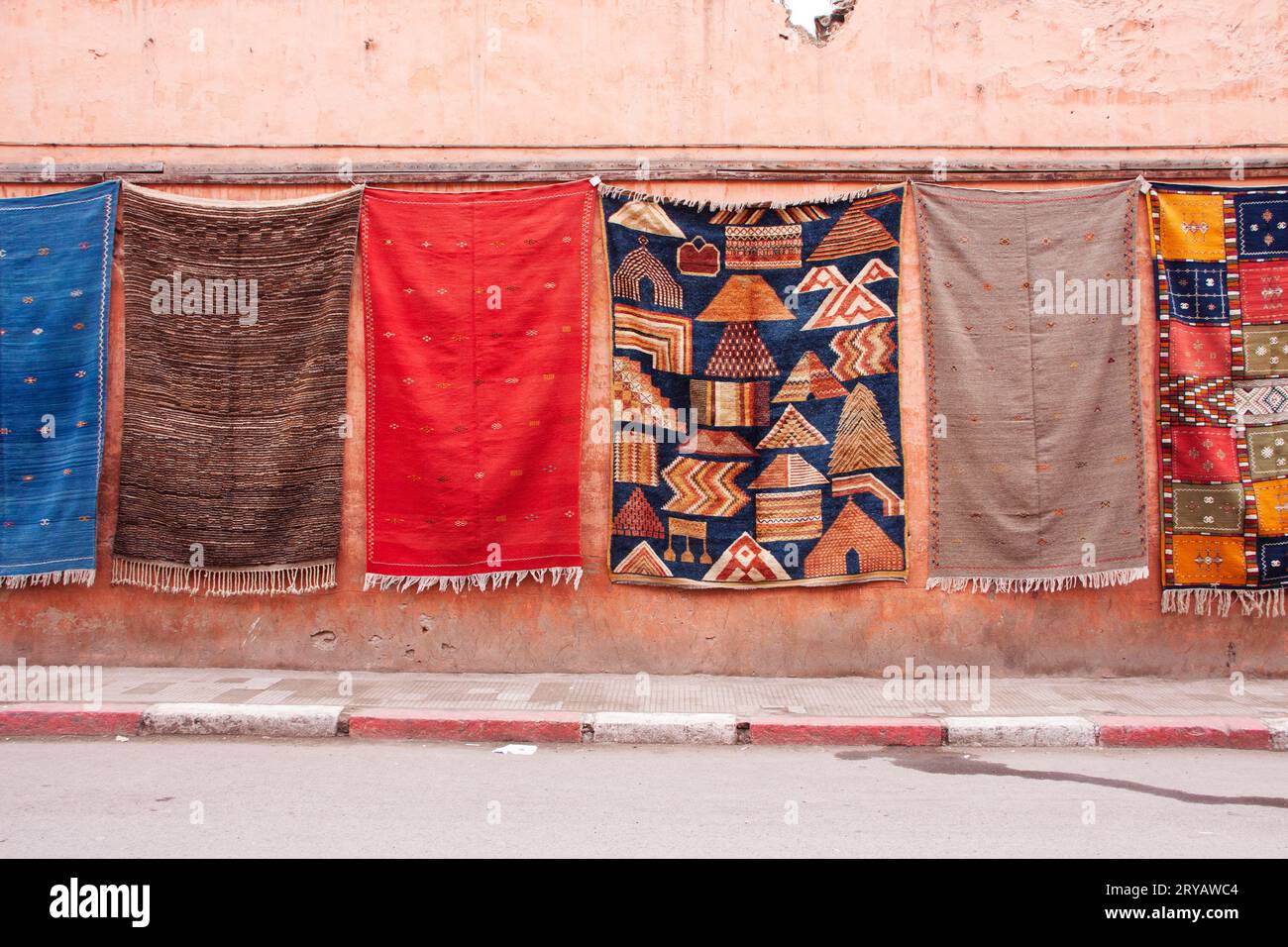 Moroccan rugs hi-res stock photography and images - Alamy