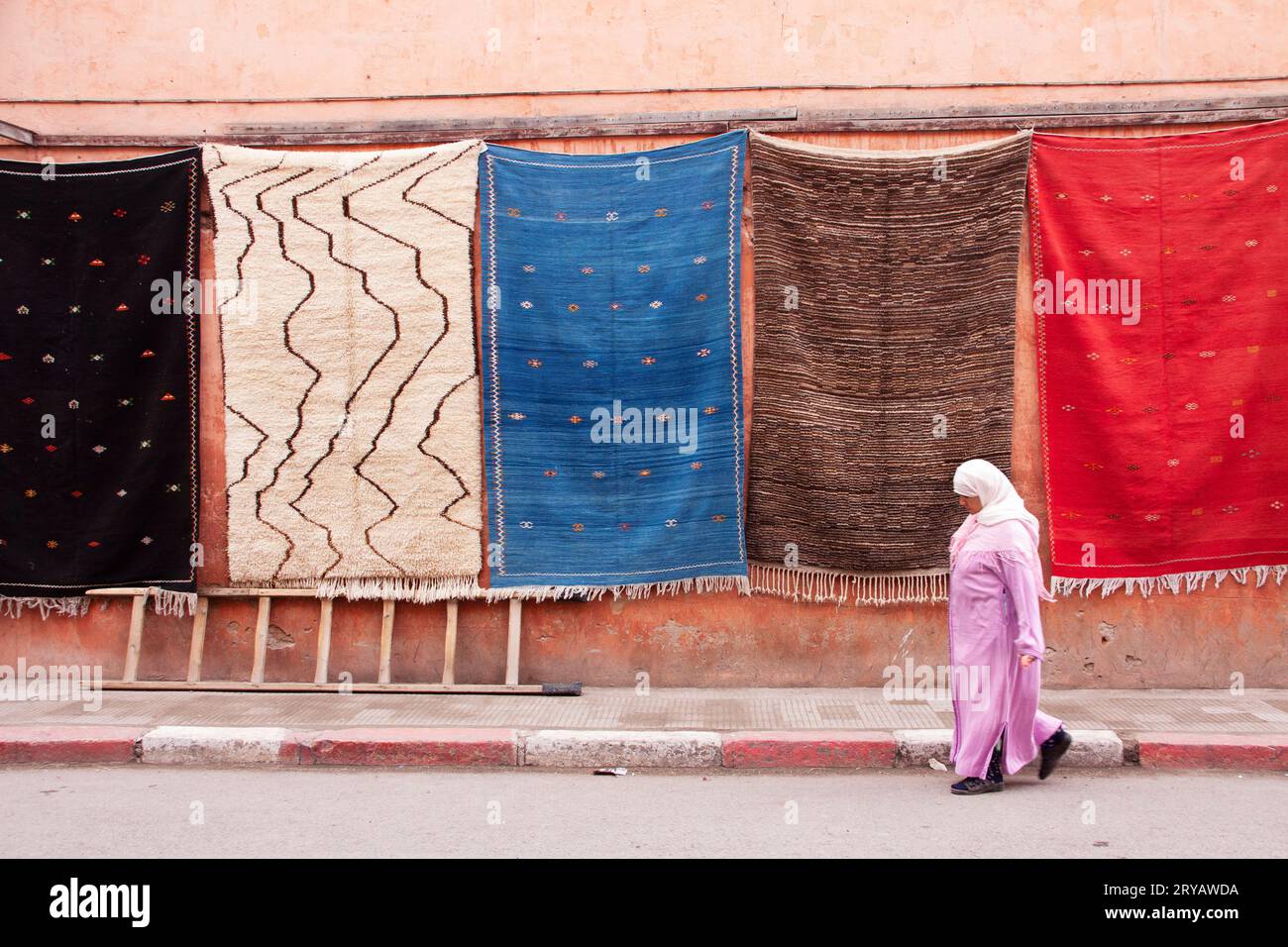 Moroccan rugs hi-res stock photography and images - Alamy