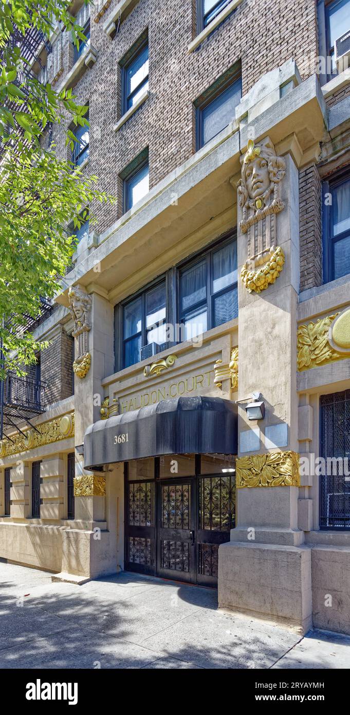 Emery Roth-designed Halidon Court in Hamilton Heights was built in 1910 ...