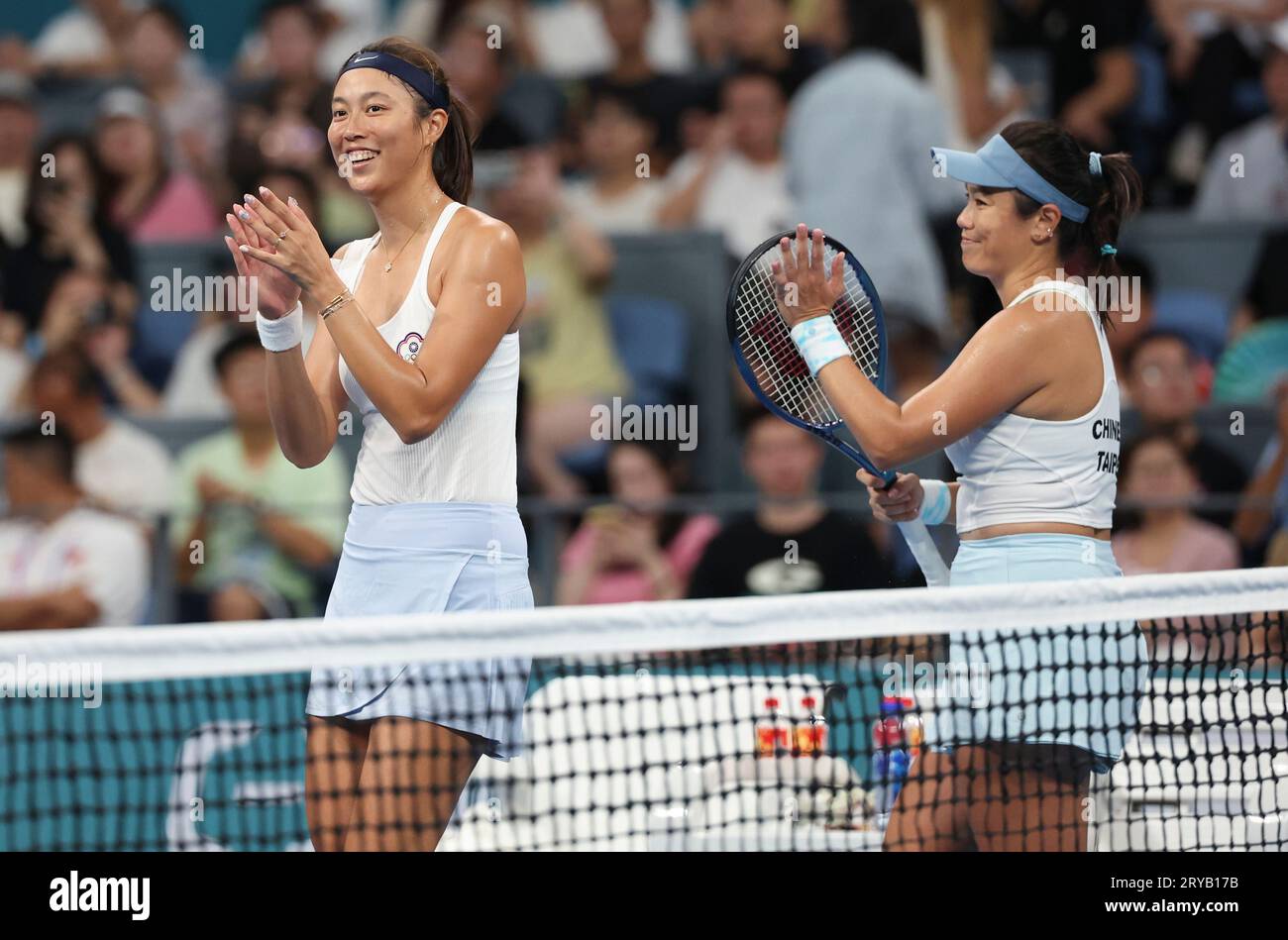 Hangzhou, China's Zhejiang Province. 30th Sep, 2023. Chan Hao-ching (L ...