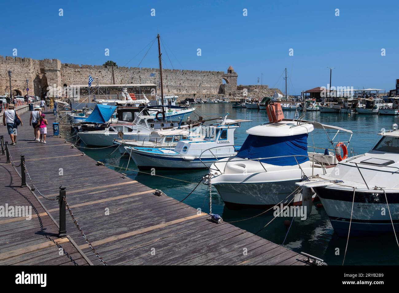Rhodos zentrum hi-res stock photography and images - Alamy