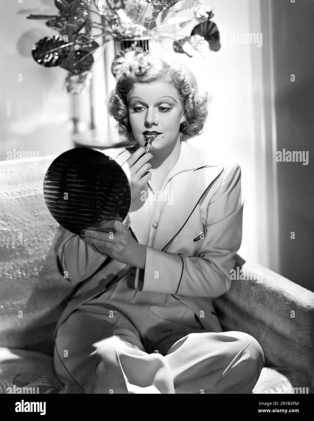 Jean harlow set hi-res stock photography and images - Alamy