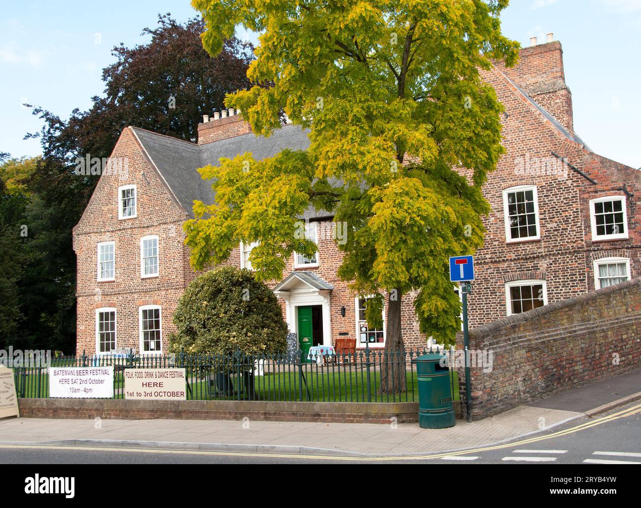 Manor house museum hi-res stock photography and images - Alamy