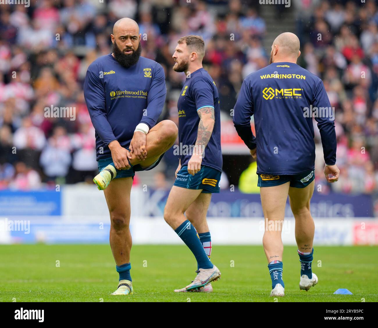 Sam Kasiano #14 of Warrington Wolves warms up before the Betfred Super ...