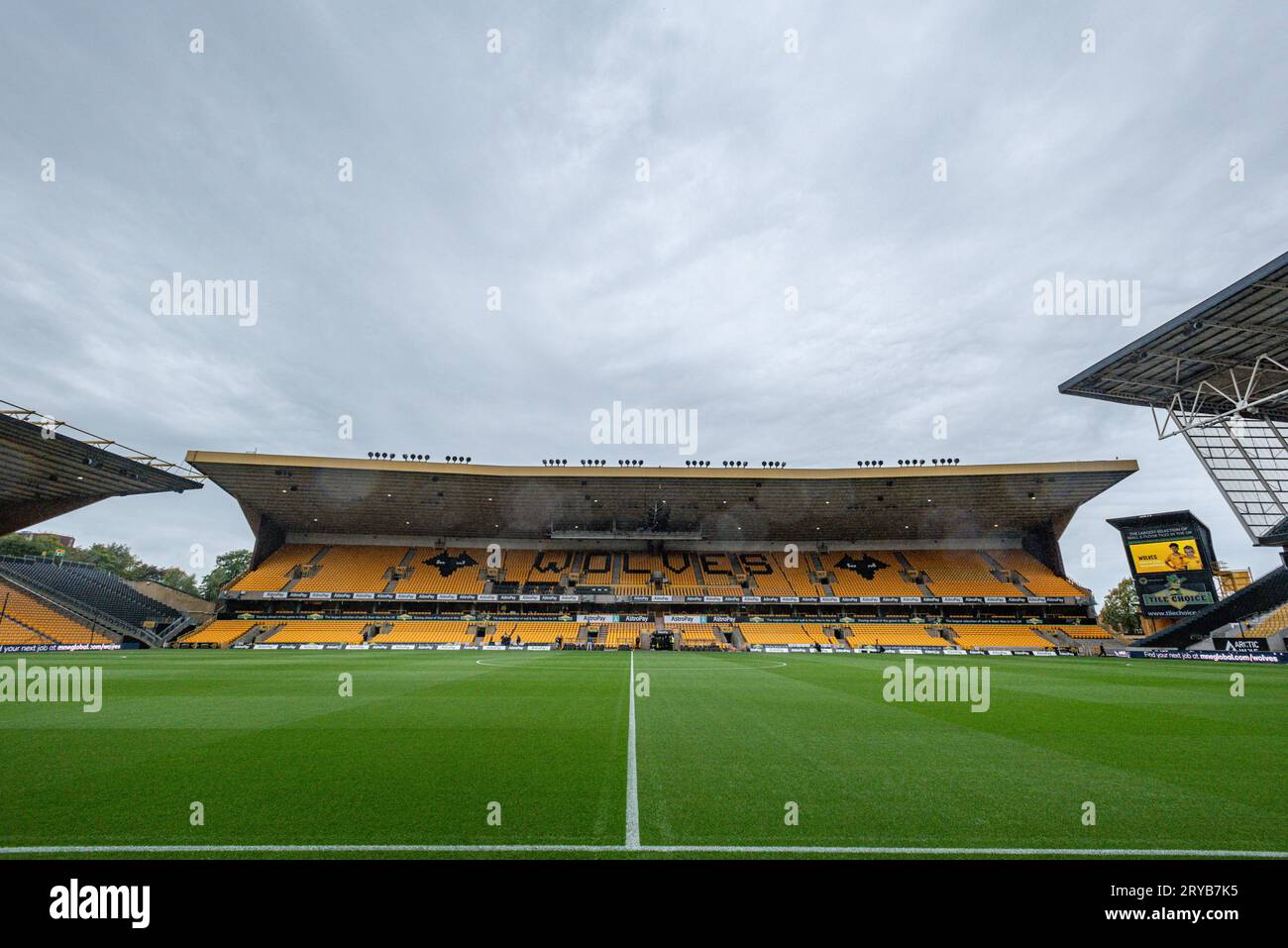 30th September 2023; Molineux Stadium, Wolverhampton, West Midlands ...
