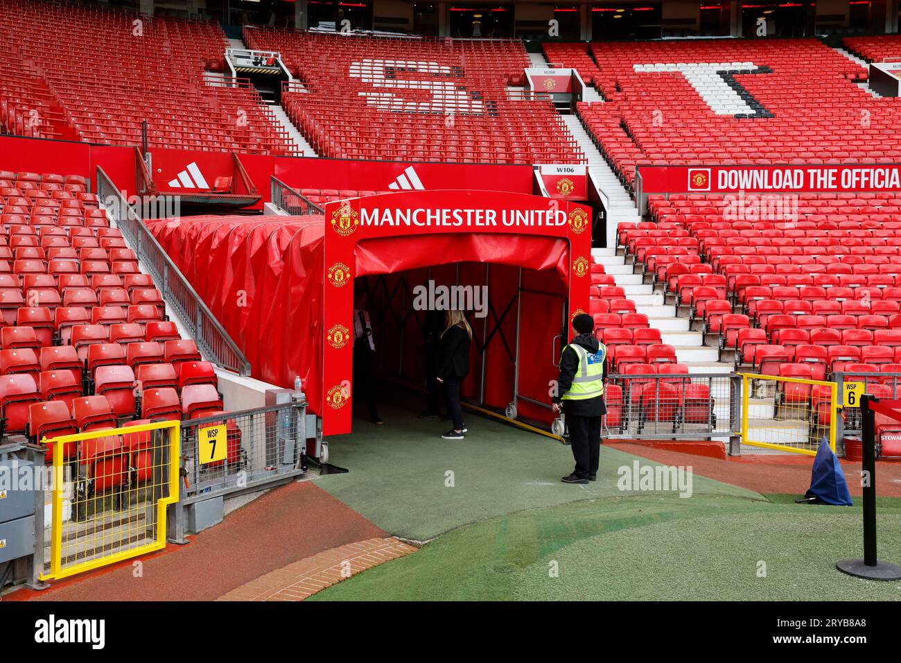Old Trafford, Manchester, UK. 30th Sep, 2023. Premier League Football ...