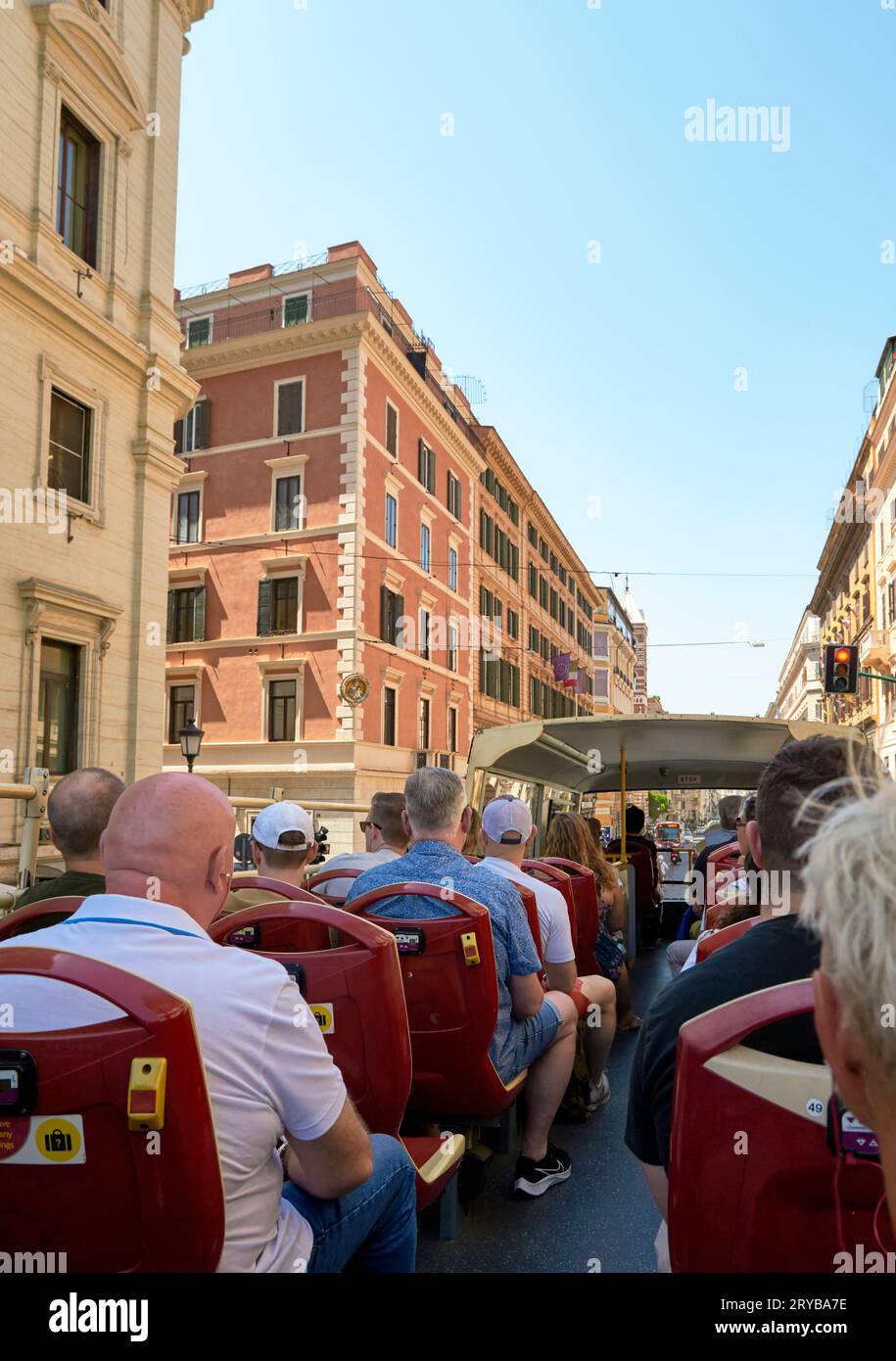 Hop on hop off sign hi-res stock photography and images - Alamy