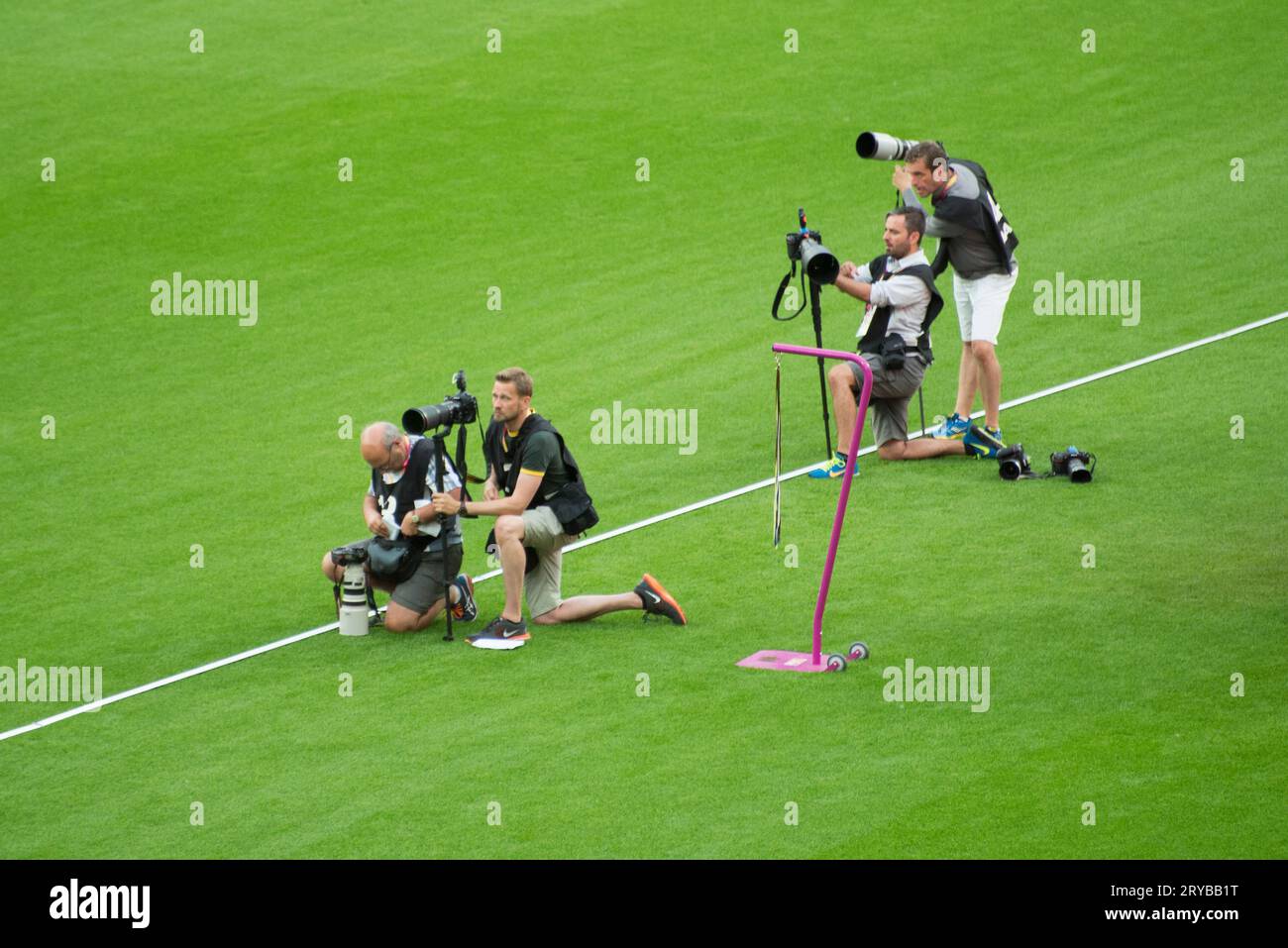 Sports photographers hi-res stock photography and images - Alamy