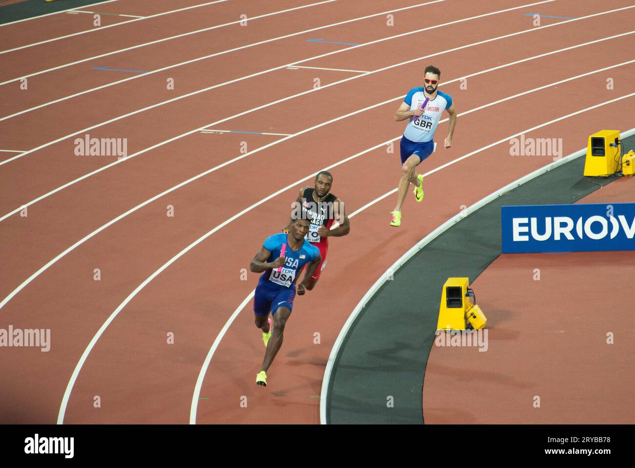 Mens 4x400 metres relay final hi-res stock photography and images - Alamy