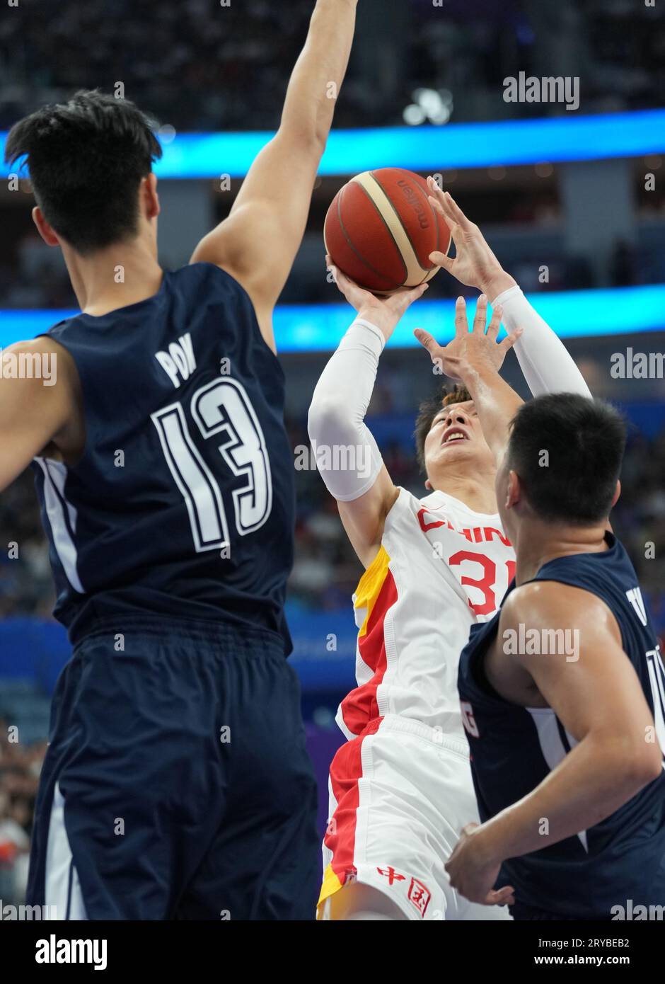 Hangzhou, China's Zhejiang Province. 30th Sep, 2023. Wang Zhelin (C) of ...