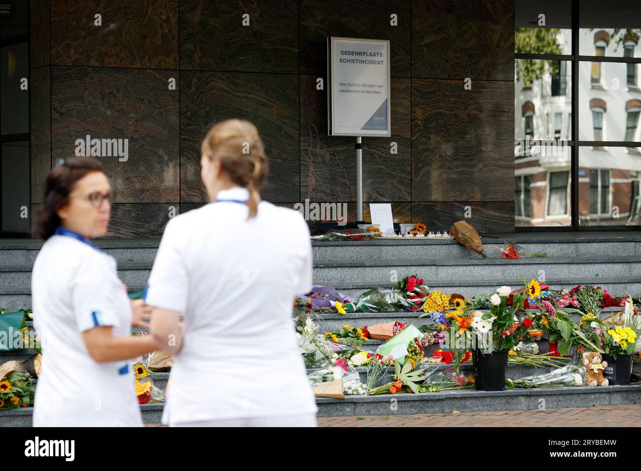 ROTTERDAM - Flowers on the steps in front of the Erasmus MC, two days ...