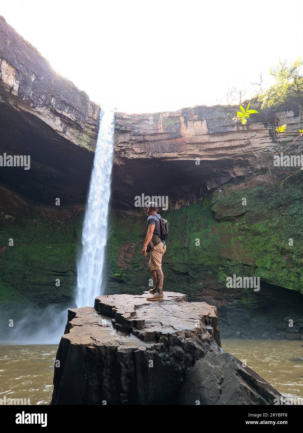 Top of a waterfall hi-res stock photography and images - Alamy
