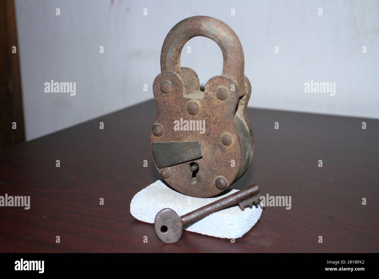 Key stone hi-res stock photography and images - Alamy