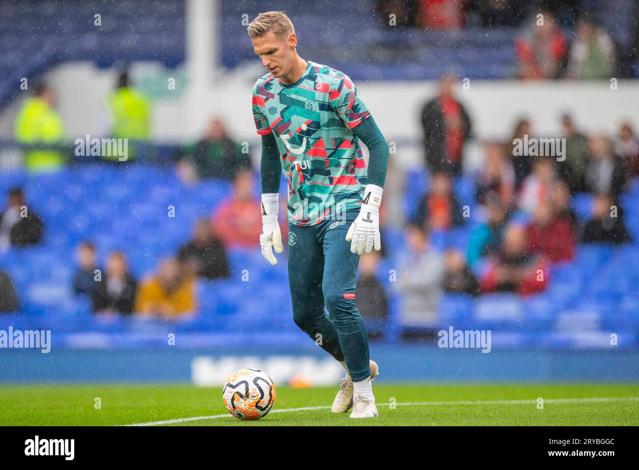 Thomas kaminski luton town hi-res stock photography and images - Alamy