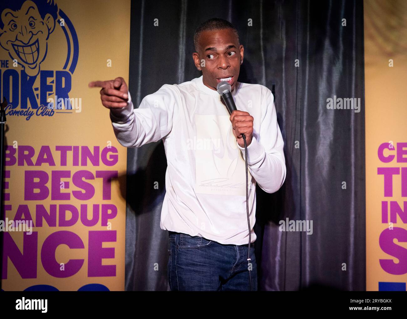 Kevin hart stand up hi-res stock photography and images - Alamy