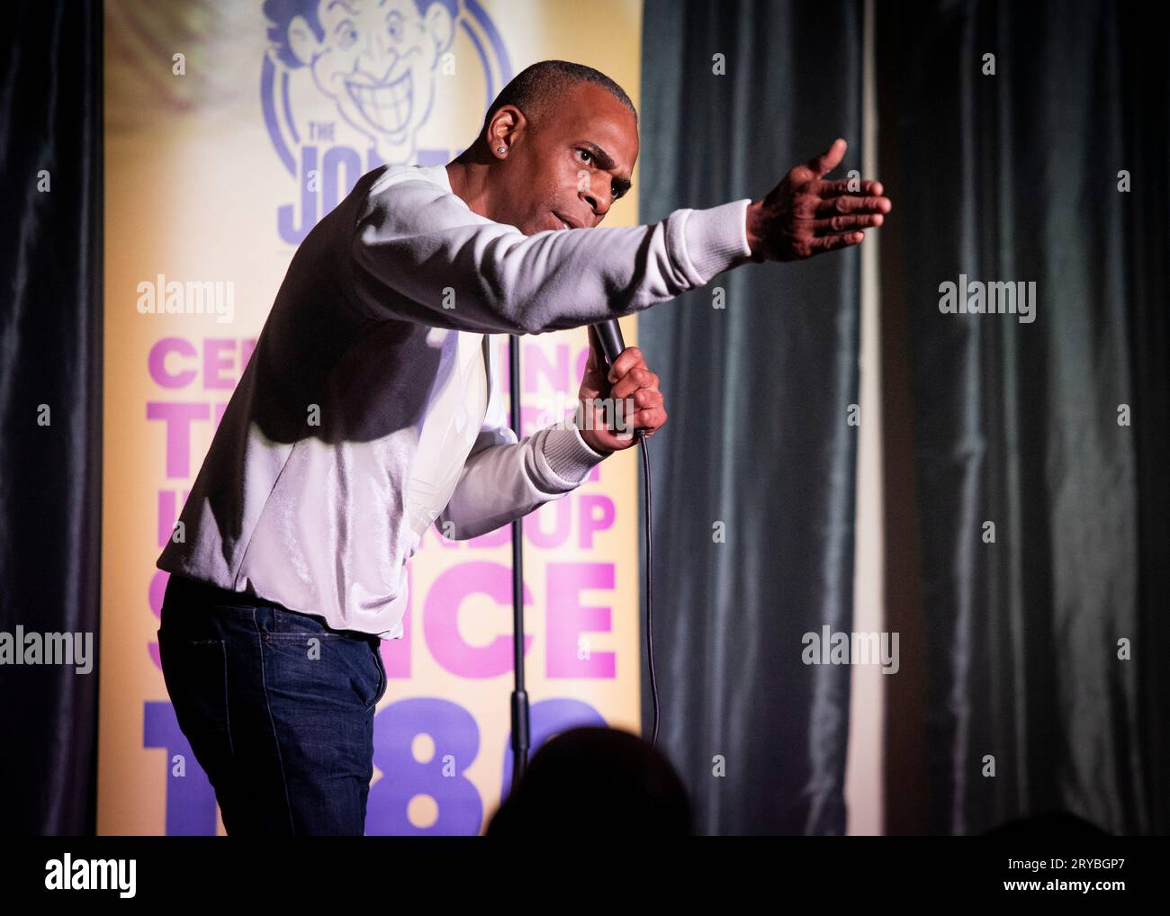 Kevin hart stand up hi-res stock photography and images - Alamy